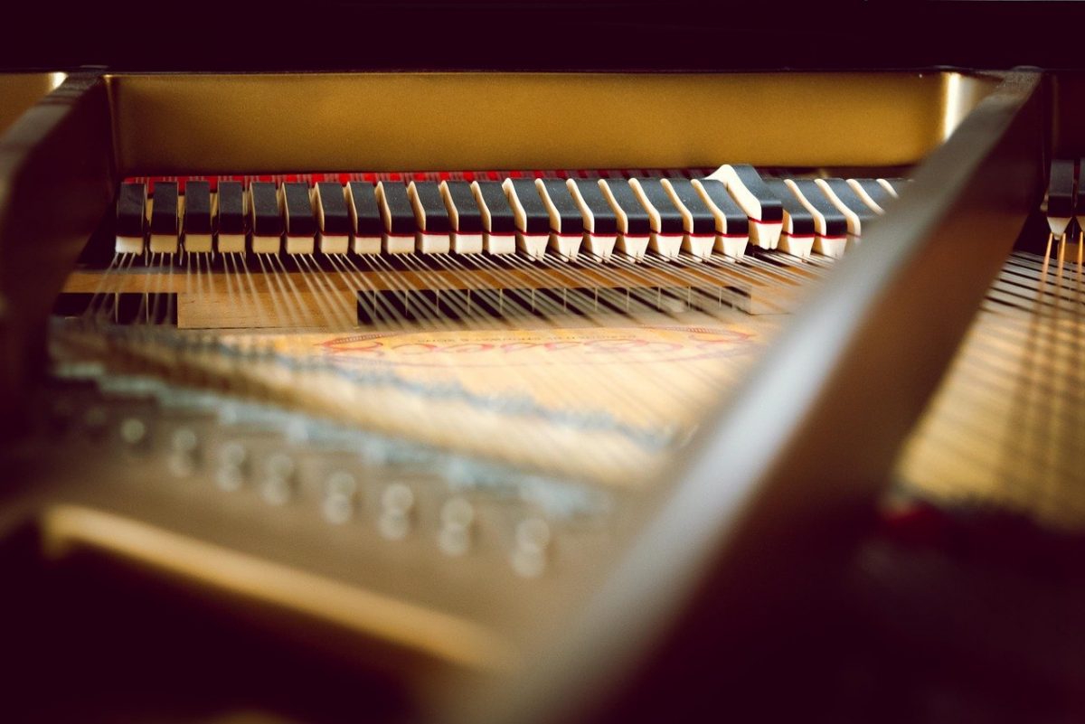 Physics of music: Piano – by Michaela Haak – UW–Madison
